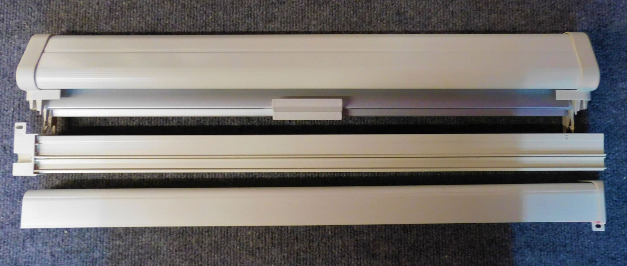 Seitz coachbuilt camper/caravan window blind 580 x 600mm CREAM