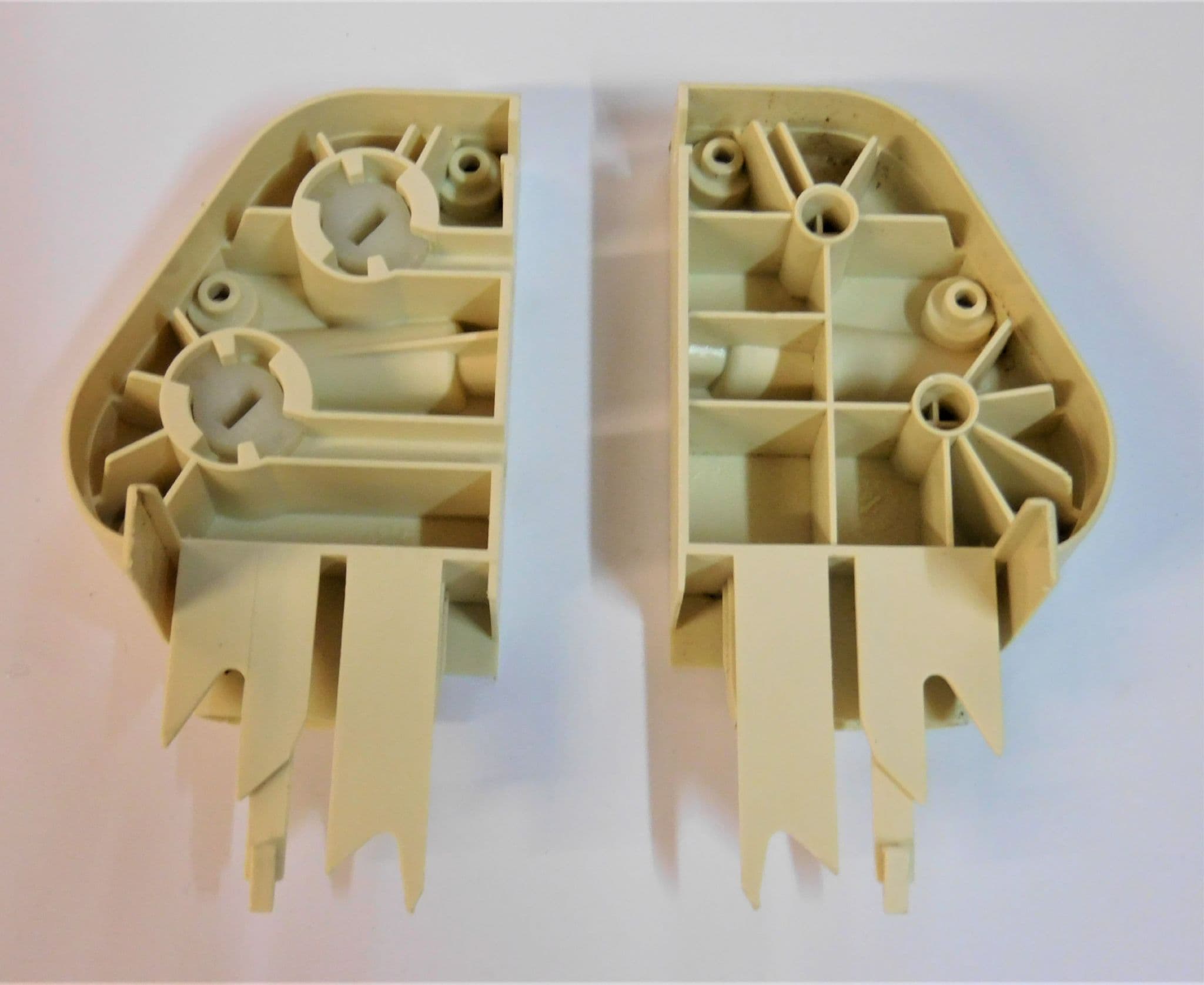 Seitz motorhome caravan window blind cassette end caps