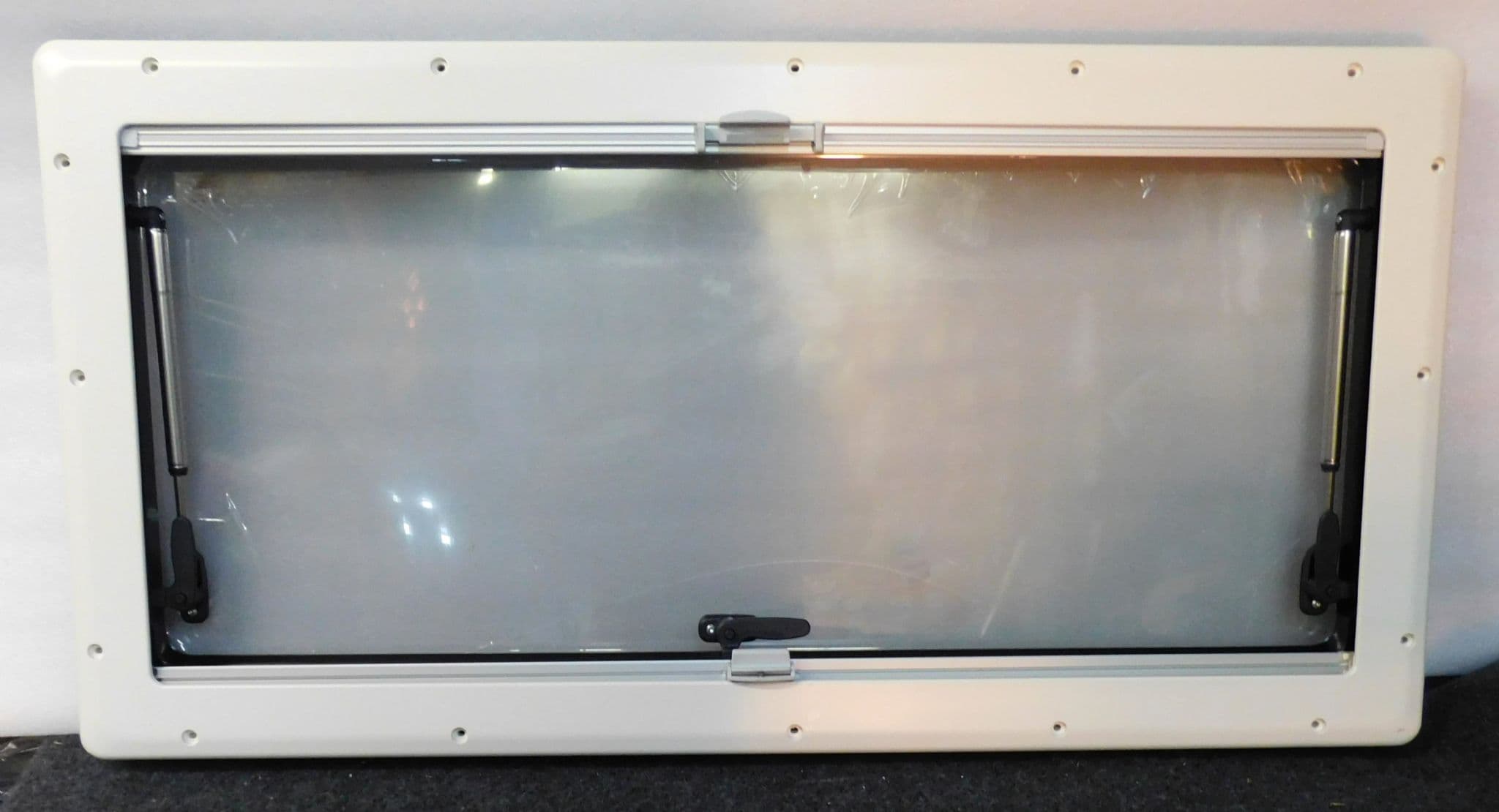 Seitz S4 Hinged Window 1000 x 500 GRADE 2