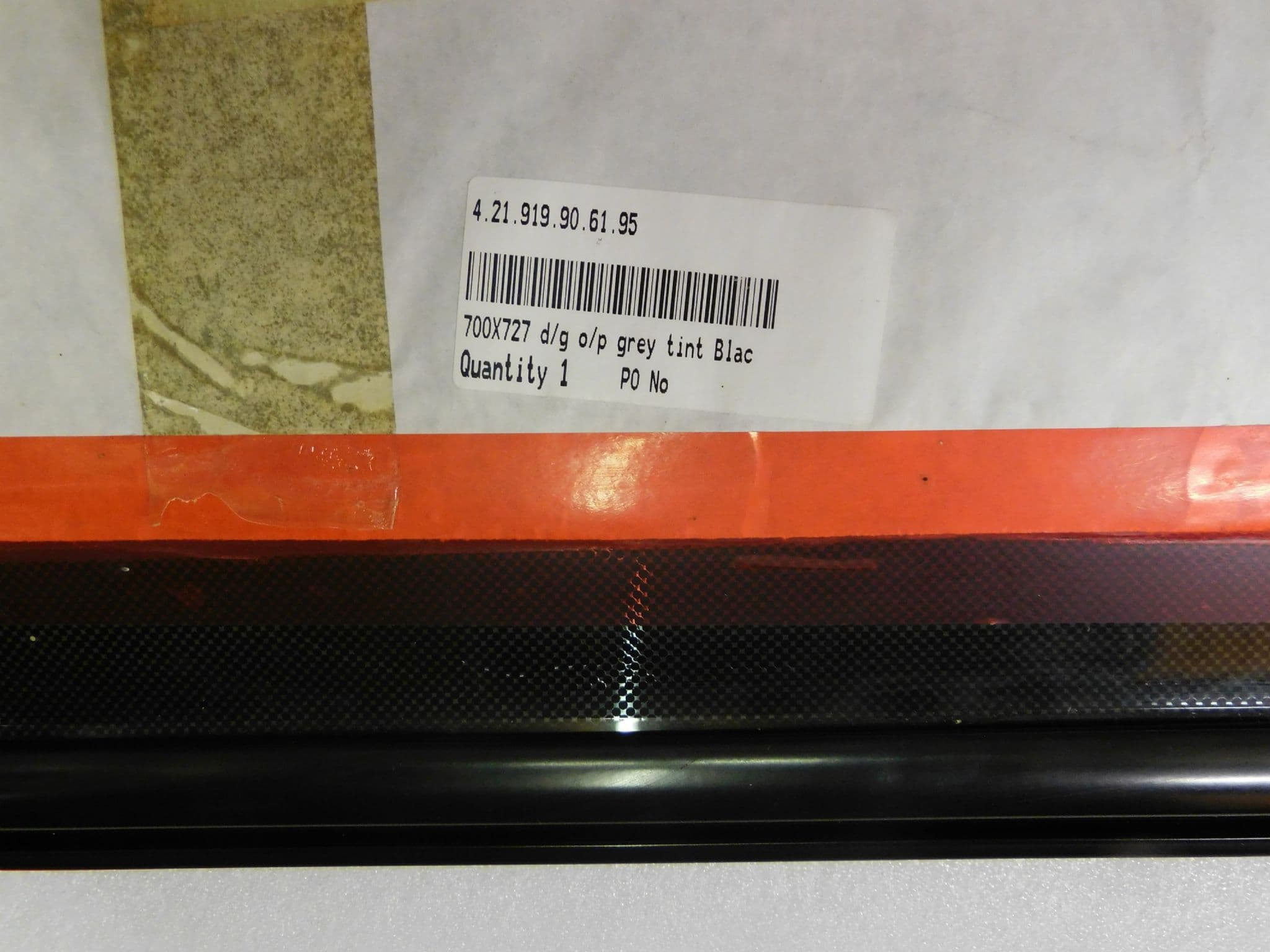 SWIFT Caravan front centre window 700 x727mm