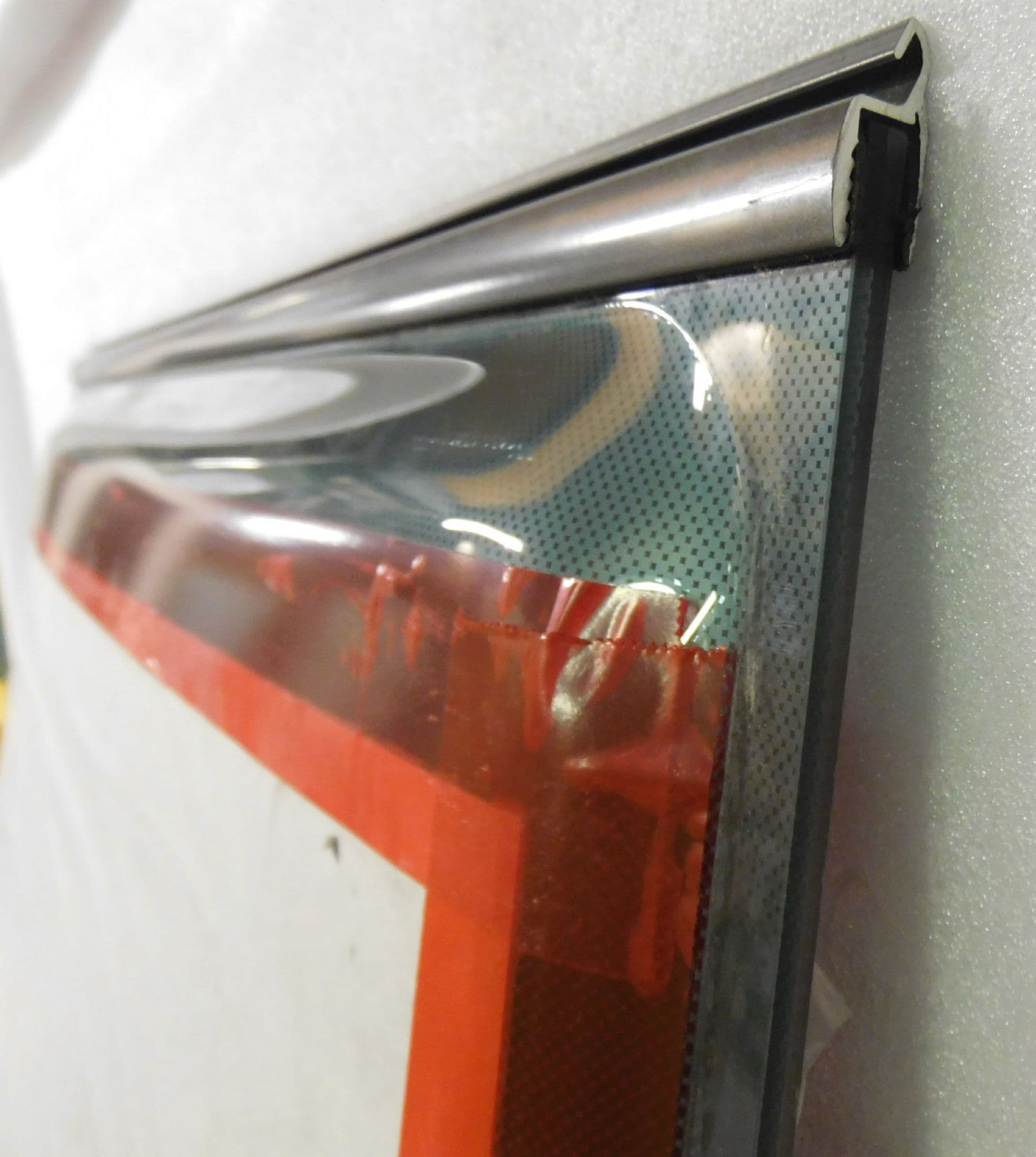 SWIFT Caravan front centre window 880 x 850mm