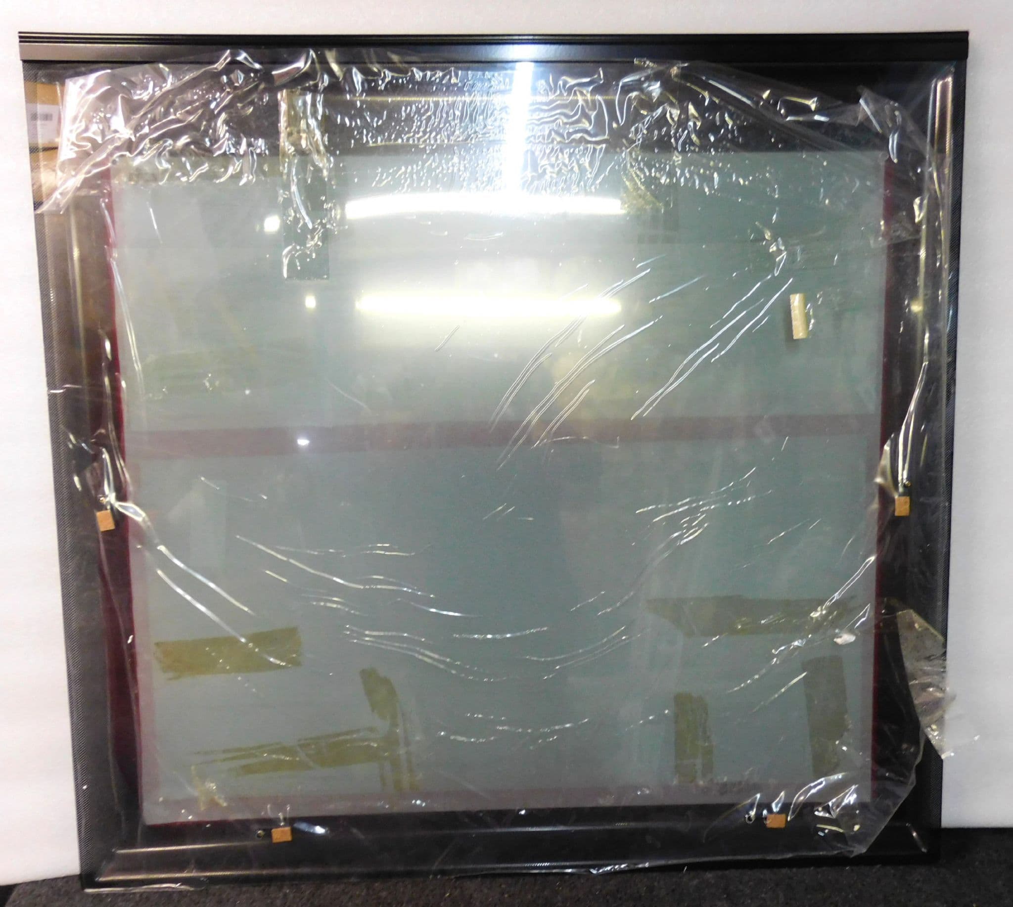 SWIFT caravan front centre window polyplastic CWF9