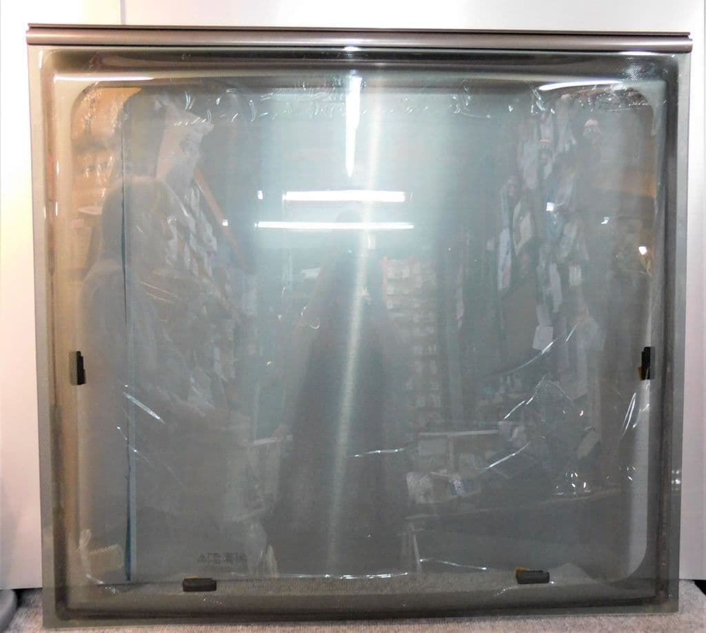 SWIFT caravan front middle window CWF3
