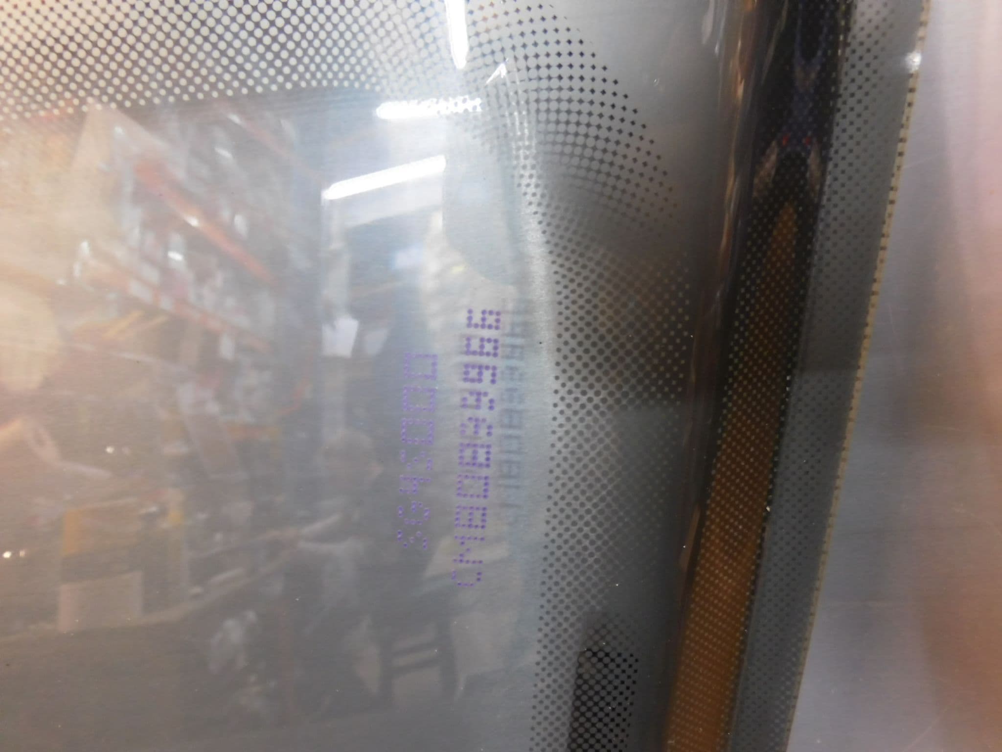 SWIFT caravan front side window L/H