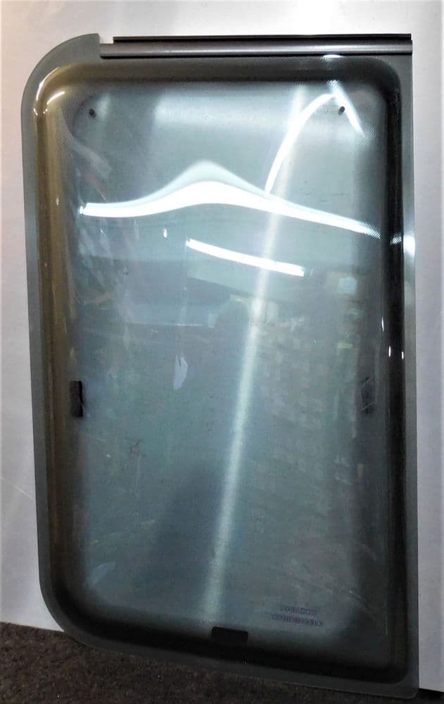 SWIFT caravan front side window L/H