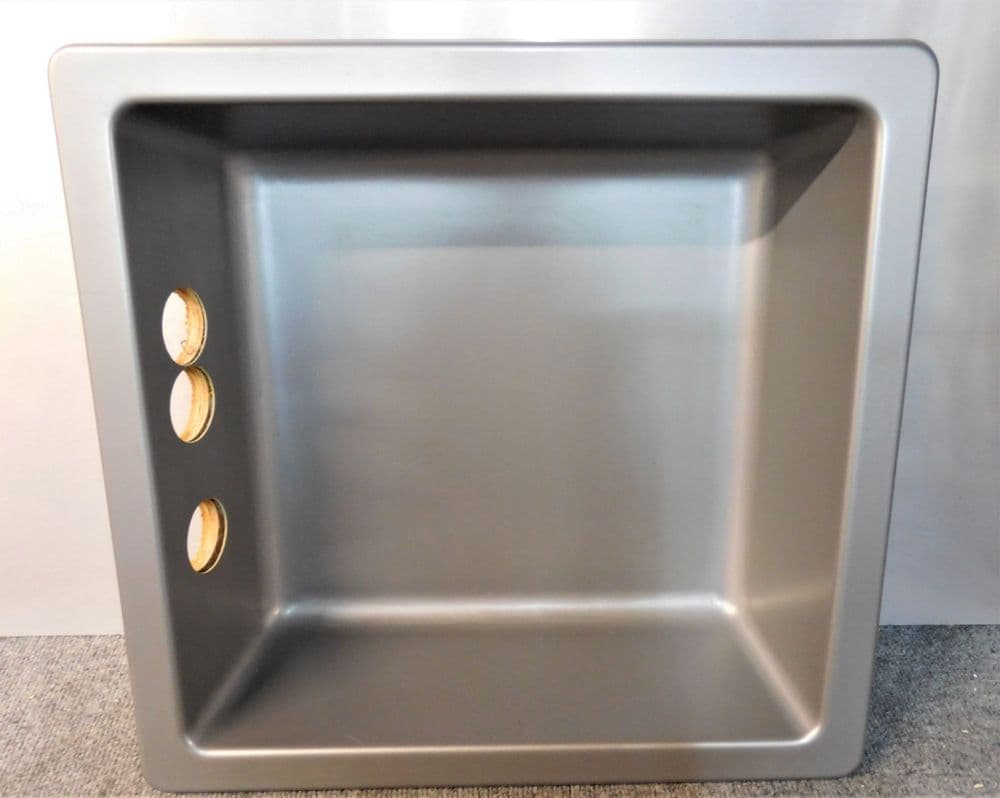 SWIFT Low profile TV surround