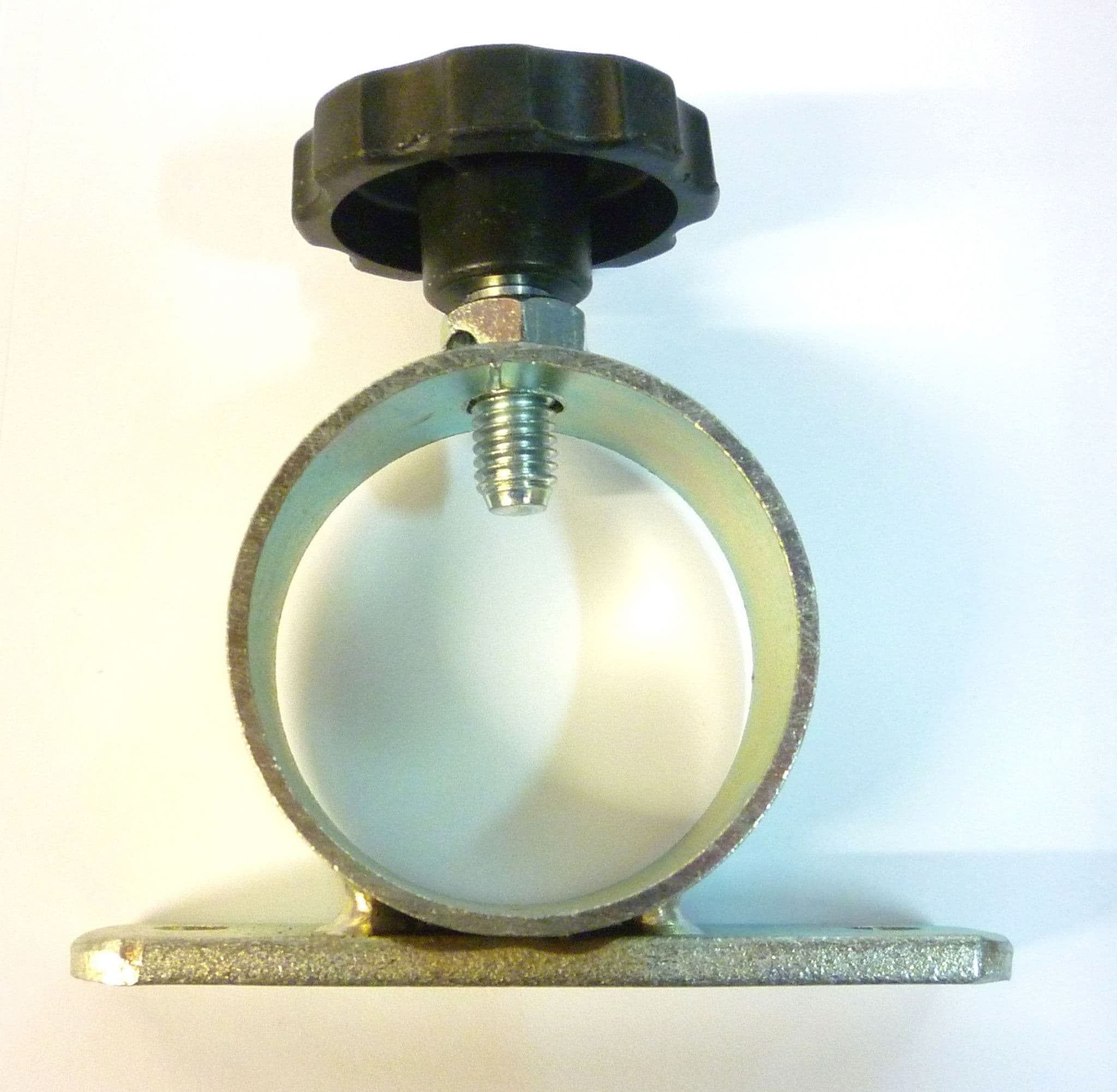 Table tube leg storage clip