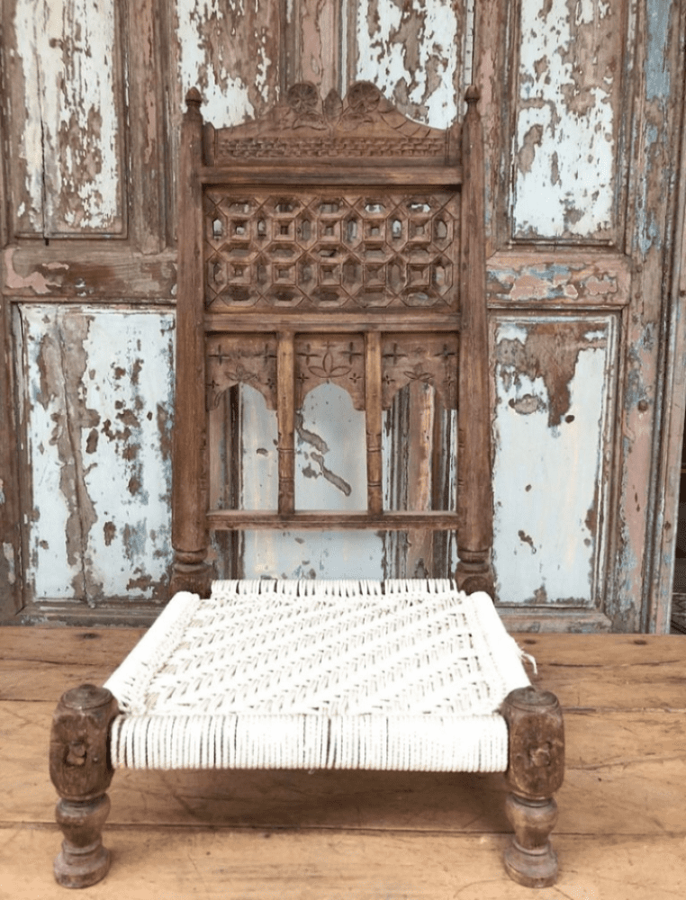Low Pida Chair Antique