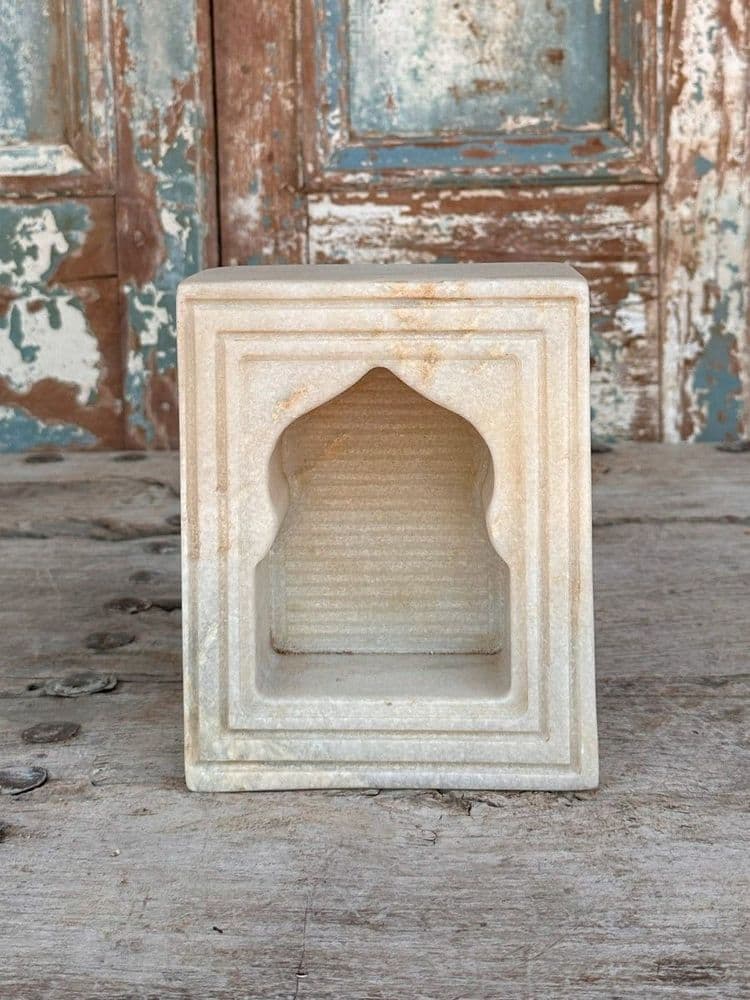 Marble Mehrab Arch Shrine Niche