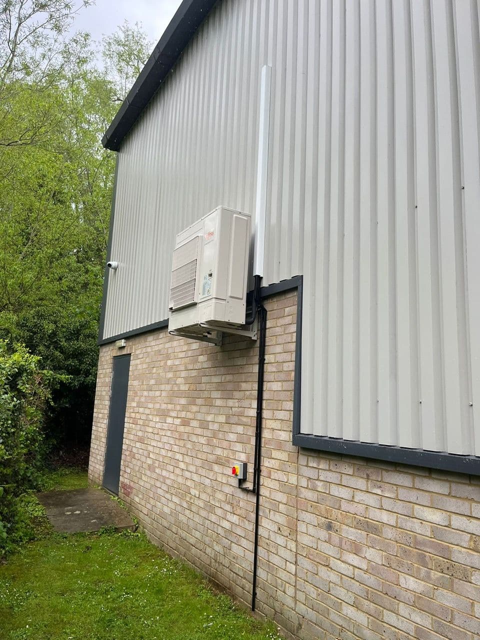 Efficient and Precise, Alpha HVAC Fujitsu Air Conditioning Heat Pump ...