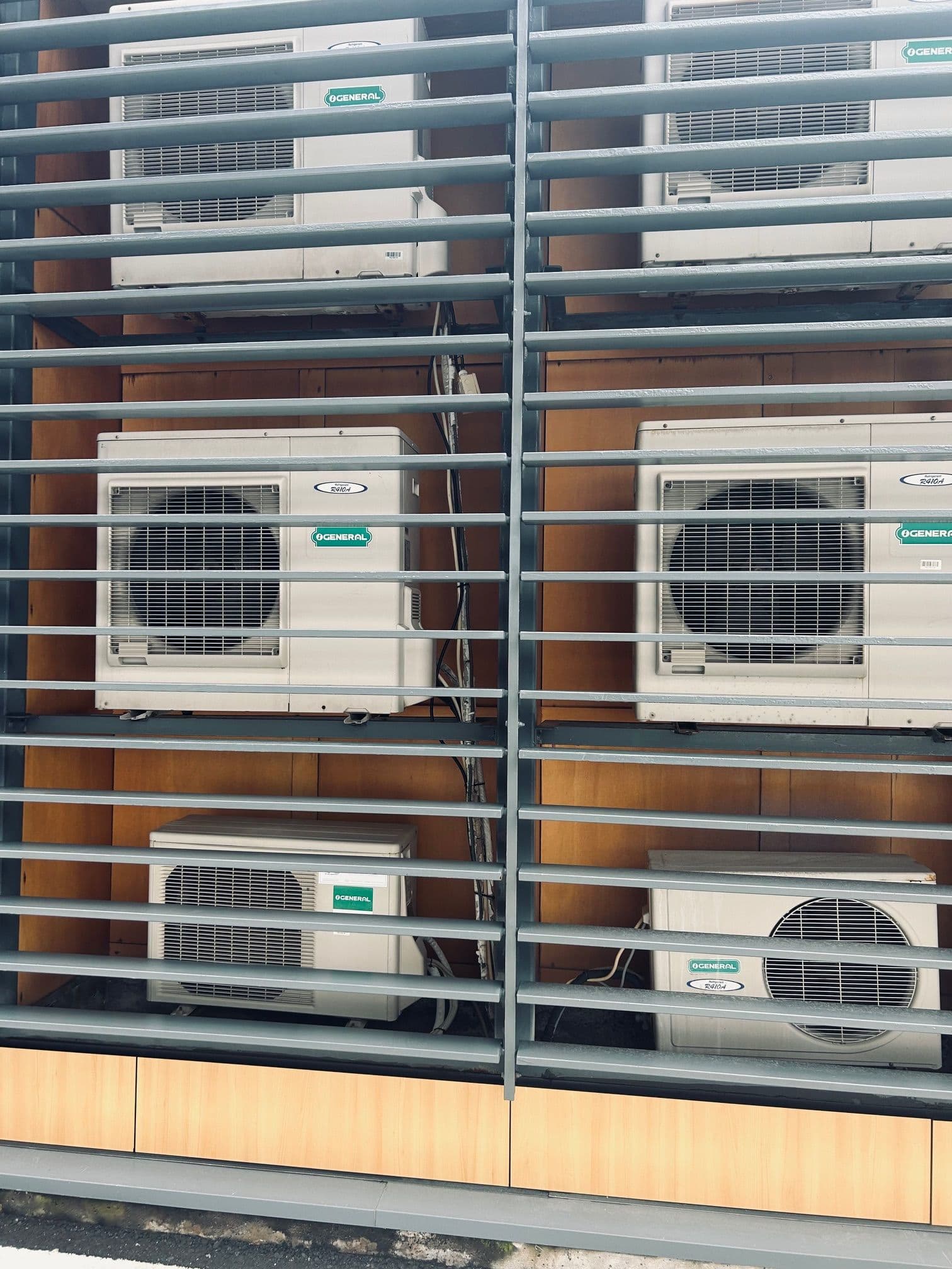 Air Conditioning in Port Authority Buildings. Functional, Efficient and ...