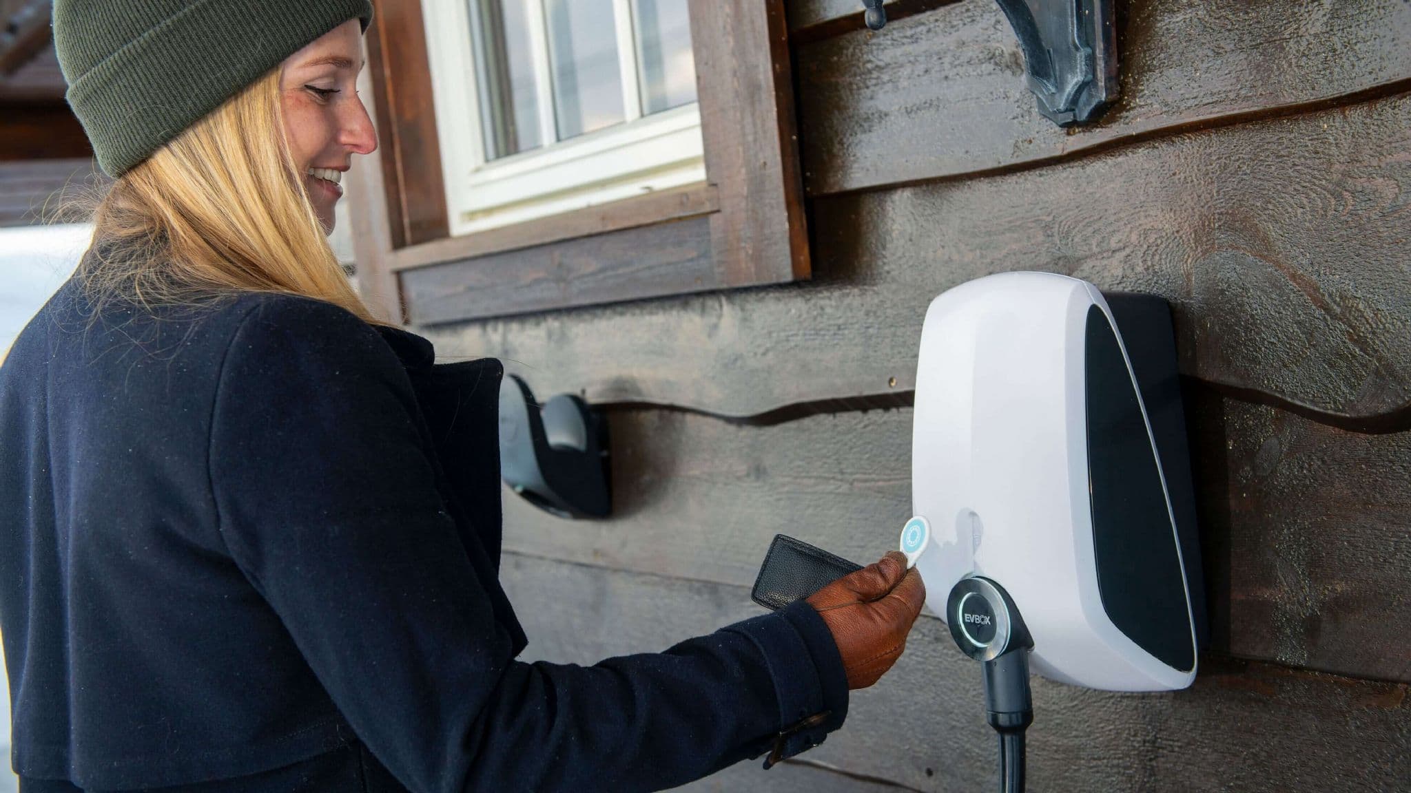 EVBox Elvi EV Charger Point 7 4kW Type 2 Wi-Fi Bluetooth 16A 240V 50Hz