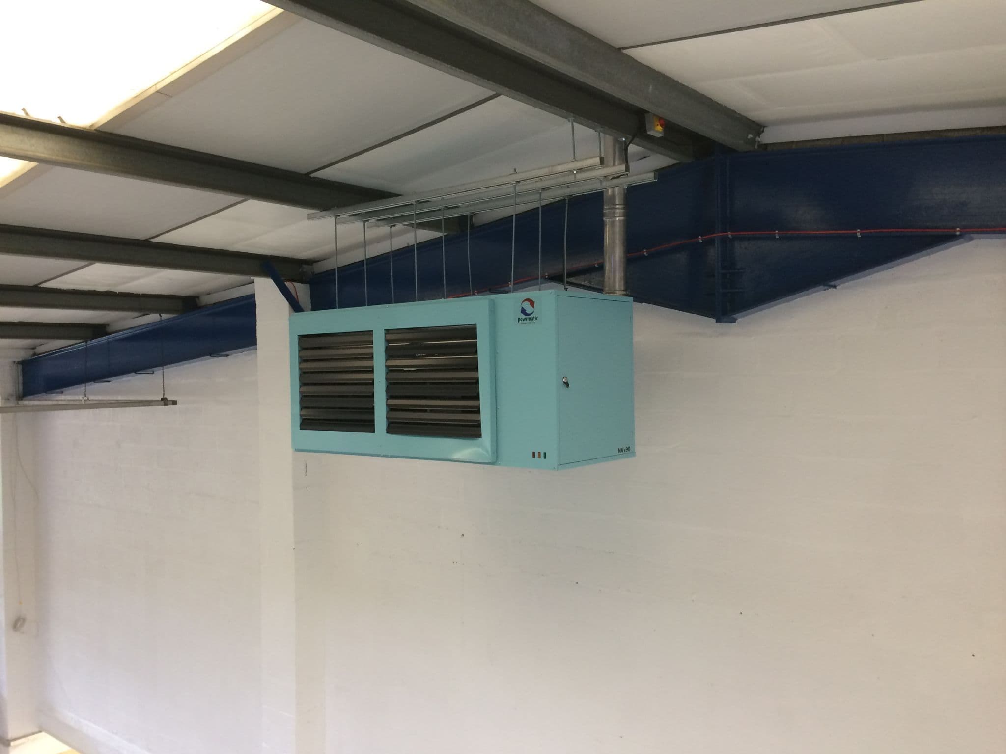 Powrmatic LX40F Suspended Gas Unit Heater 40Kw/135000Btu 240V 50Hz