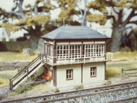 236 Ratio TRACKSIDE ACCESSORIES Midland Signal Box no interior