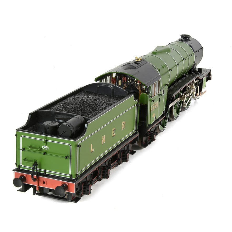 35-200SF Bachmann LNER V2 4791 LNER Lined Green Original