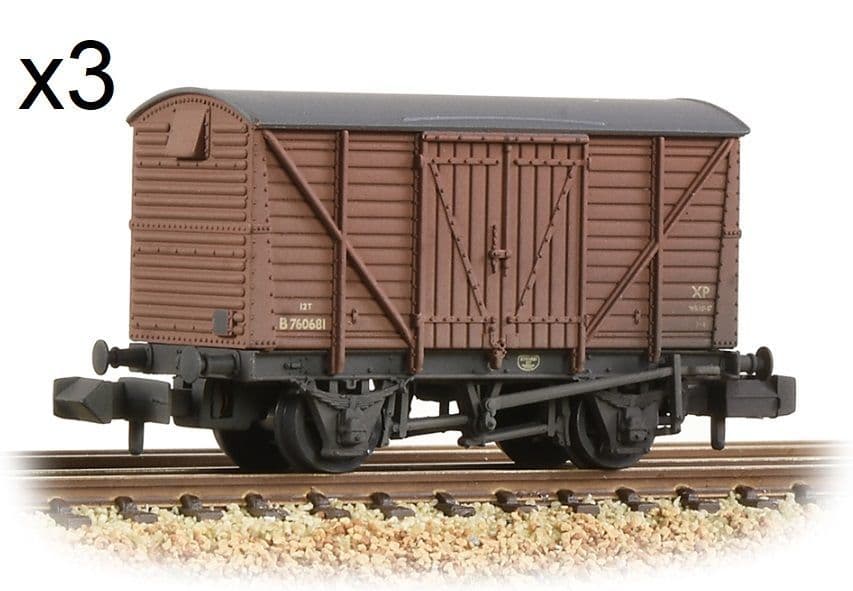 373-701C/3 Graham Farish BR 12T Ventilated Van Planked Sides BR Bauxite ...