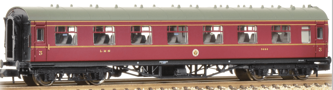 374-840B Farish Stanier Vestibule Third LMS Crimson Lake