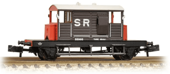 377-850A Farish SR 25 Ton Pill Box Brake Van SR Brown White Roof & Red Ends