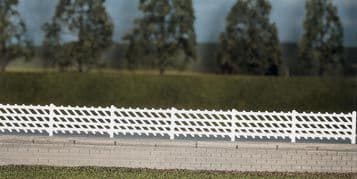 426 Ratio TRACKSIDE ACCESSORIES LMS MR Station Fencing white