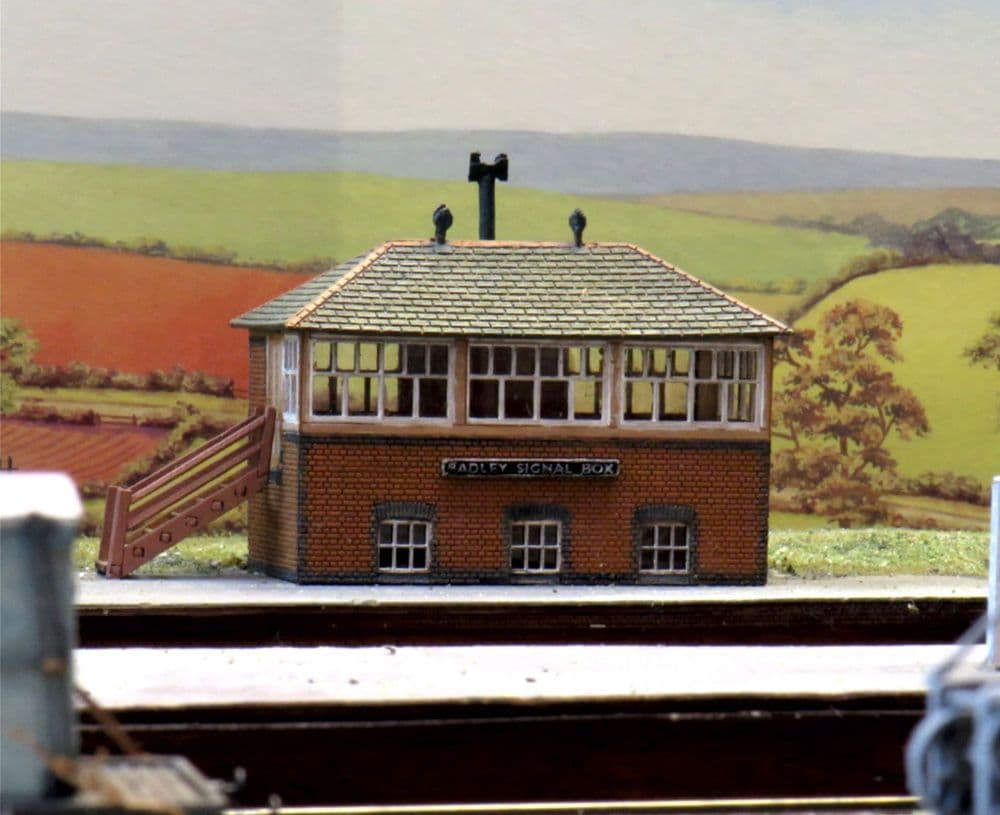 Arch Laser ALTT120 037 TT 120 Scale GWR platform Mounted Signal Box Kit