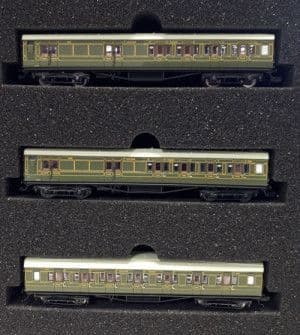Dapol 2P-012-253 Maunsell Coach Set 394 Maunsell Green 3