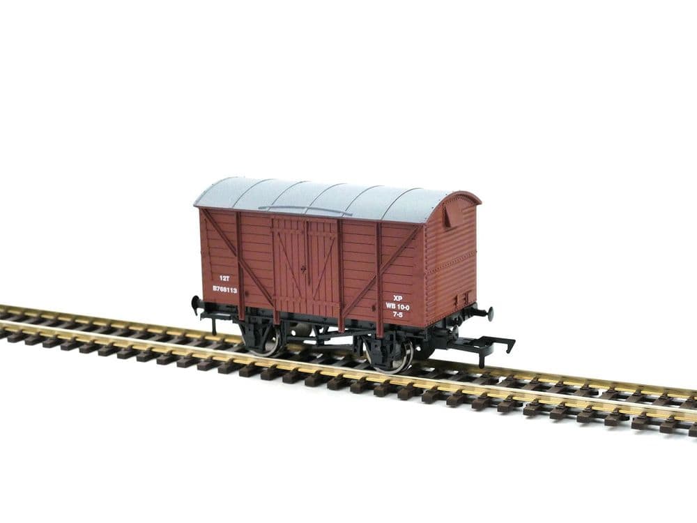 Dapol 4F-012-039 Scale 1 87 OO Ventilated Van BR Bauxite B768113