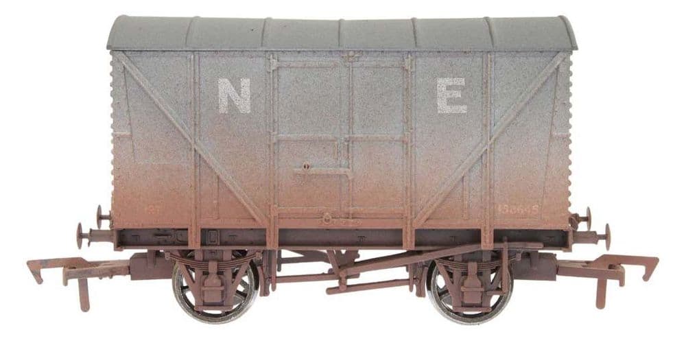 Dapol 4F-016-128 Scale 1 76 OO Banana Van NE 158645 Weathered