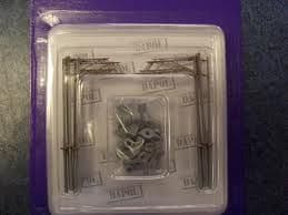 Dapol Cat 1 00 Dapol Catenary System Mast pack of 10