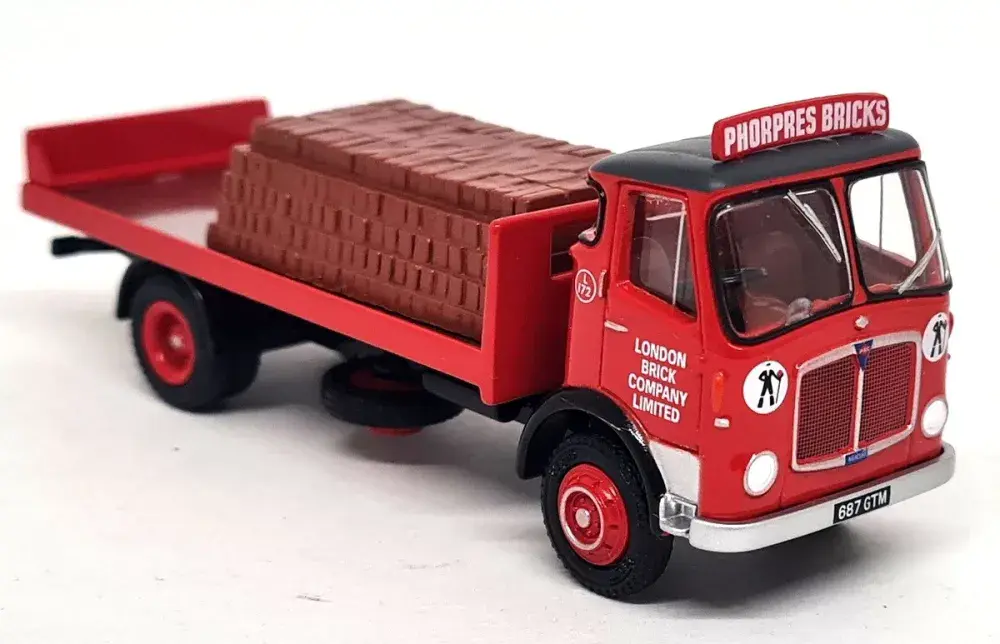 E34801 EFE 1/76 - AEC Mercury Flatbed Phorpres Bricks 34801 Diecast ...