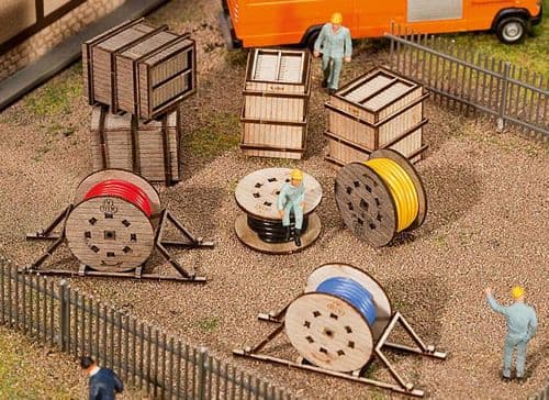 Faller 180617 HO Scale Packing Boxes & Cable Rolls II