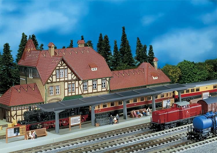 Faller 222125 N Scale Platform with Canopy