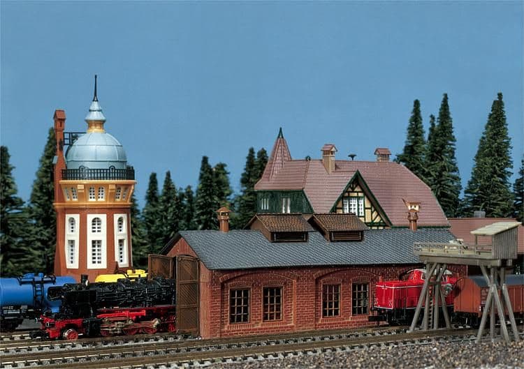 Faller 222141 N Scale Old Time Engine Shed Single Stall Era I