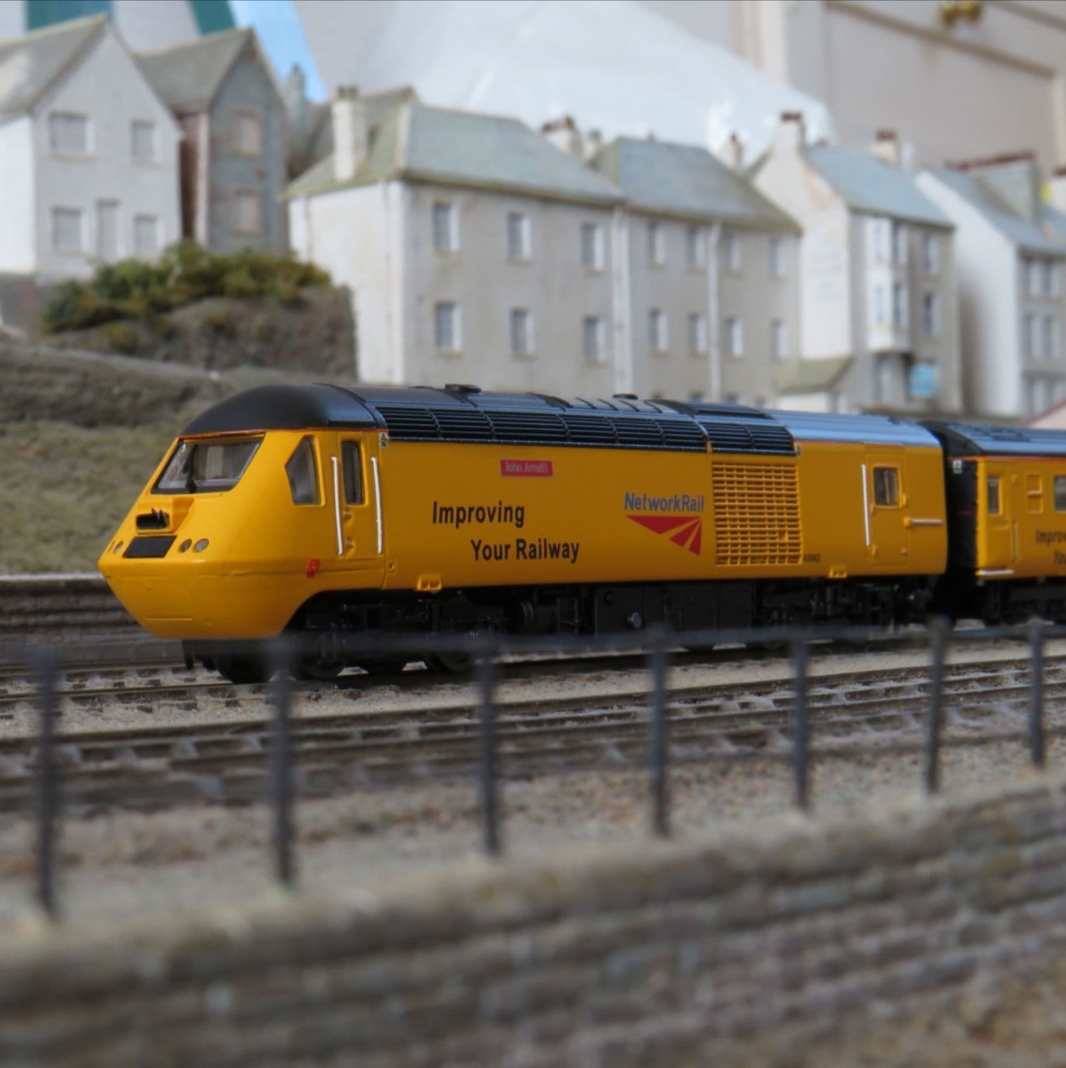 GM2210303 Dapol Scale 1 148 N Class 43 HST 43014/062 Network Rail New ...