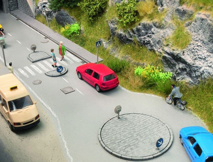 Noch 14388 Scale s 1 87 Scale HO Scale ROUNDABOUT LASER CUT MINIS KIT