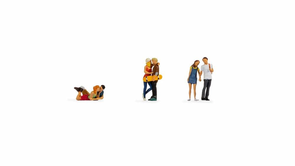 Noch 45512 Scale 1 120 TT Young Couples 3x2 Figure Set