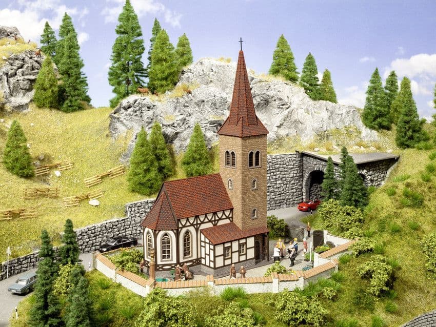 Noch 63906 Scale s 1 160 Scale N Scale ST GEORGE CHURCH LASER CUT ...