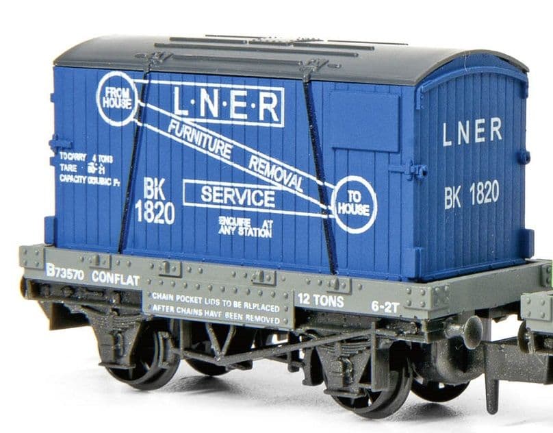 NR23 Peco Conflat with container LNER N scale