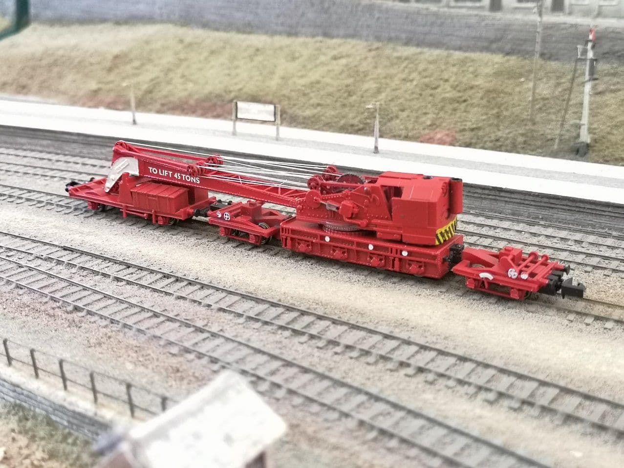 OCWW ALN102 Ready to Run 45T BR RED Ransomes & Rapier Crane