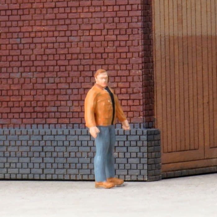 OSBF146 OO gauge Reacher painted figure