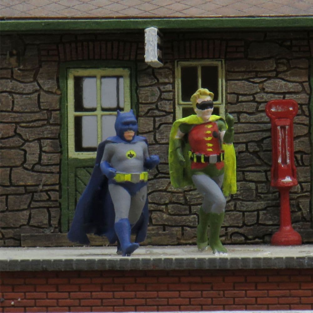 OSBF171 OO gauge Del & Rodney painted figure Batman & Robin