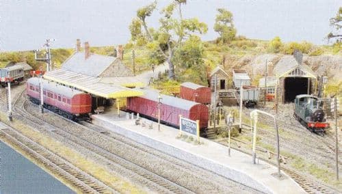 Peco Setrack OO Plan 7 Bredon - a Classic Scenic Oval Layout