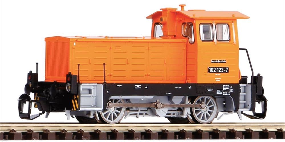 Piko 47503 Scale 1 120 TT DR BR102 1 Diesel Locomotive VI