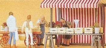 Preiser 10053 HO Scale Fruit/Vegetable Stalls with Sellers Customers