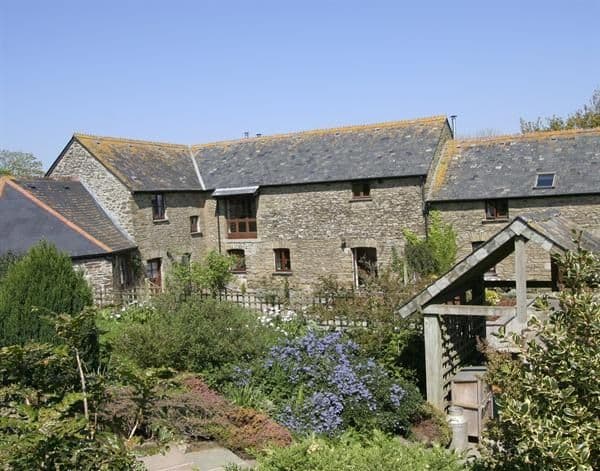 Polean farm Pet Friendly Cottages near Looe Cornwall | Horses welcome