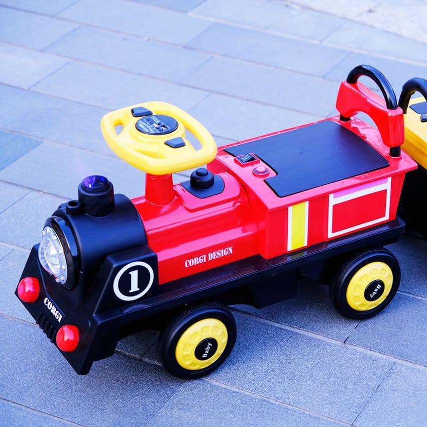 Red Kids Toy Ride-on Train with Two Carriages Ride On Train