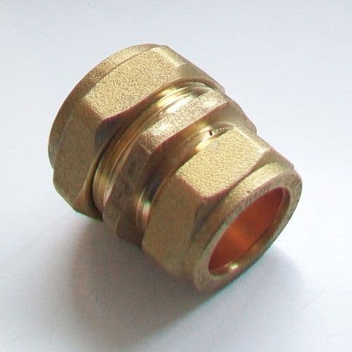 Compression 22mm to 28mm Reducing Coupling - 24402822 - Plumbers Mate Ltd