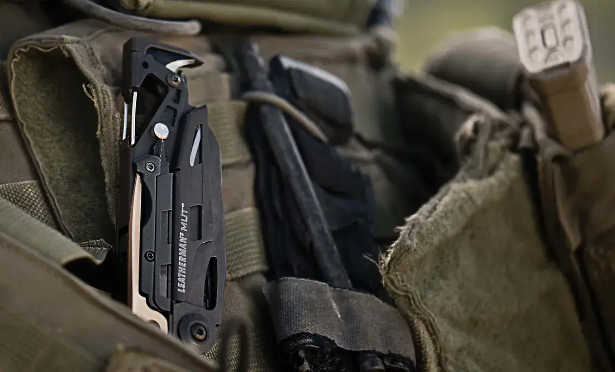 Leatherman military multi tool store