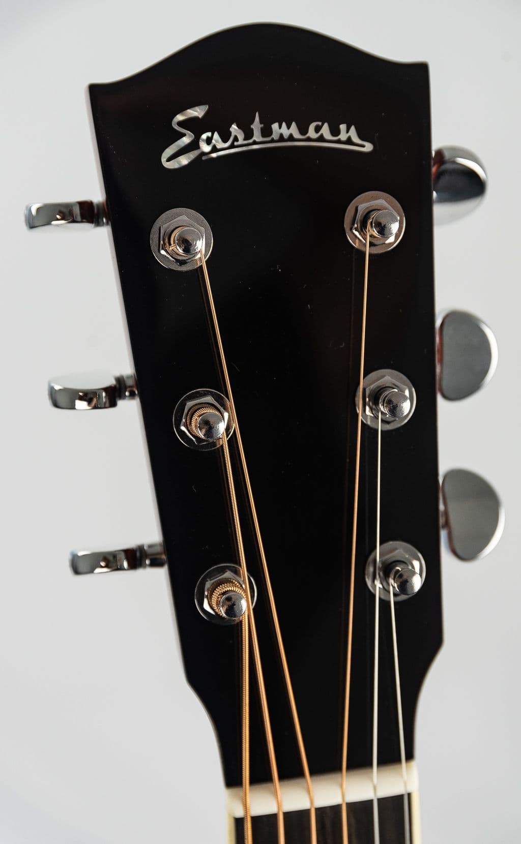 Eastman AC322CE Guitar with Case