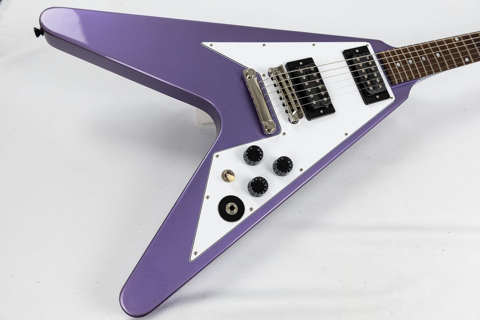 Epiphone Kirk Hammett 1979 Flying V Purple Metallic Inc Case