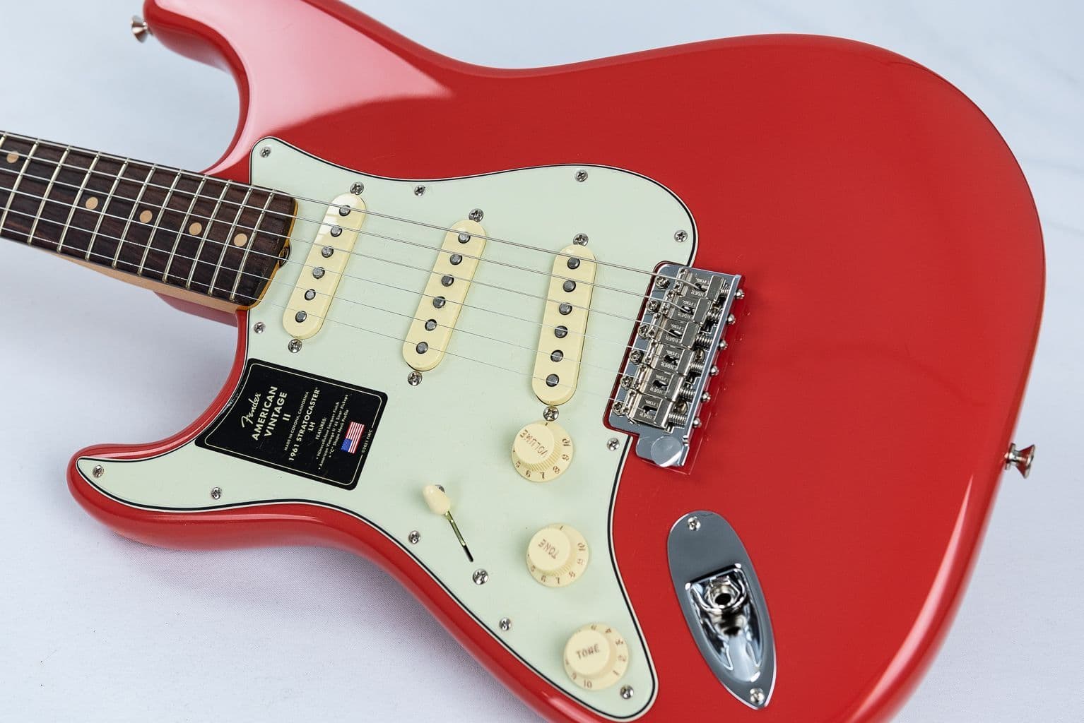 Fender American Vintage II 1961 Stratocaster Left-Hand Fiesta Red